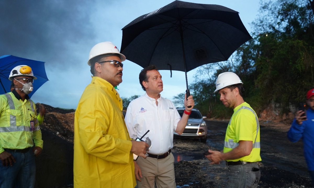 Gobierno ofrece apoyo a Cemex Dominicana por incendio • Prensa Diaria