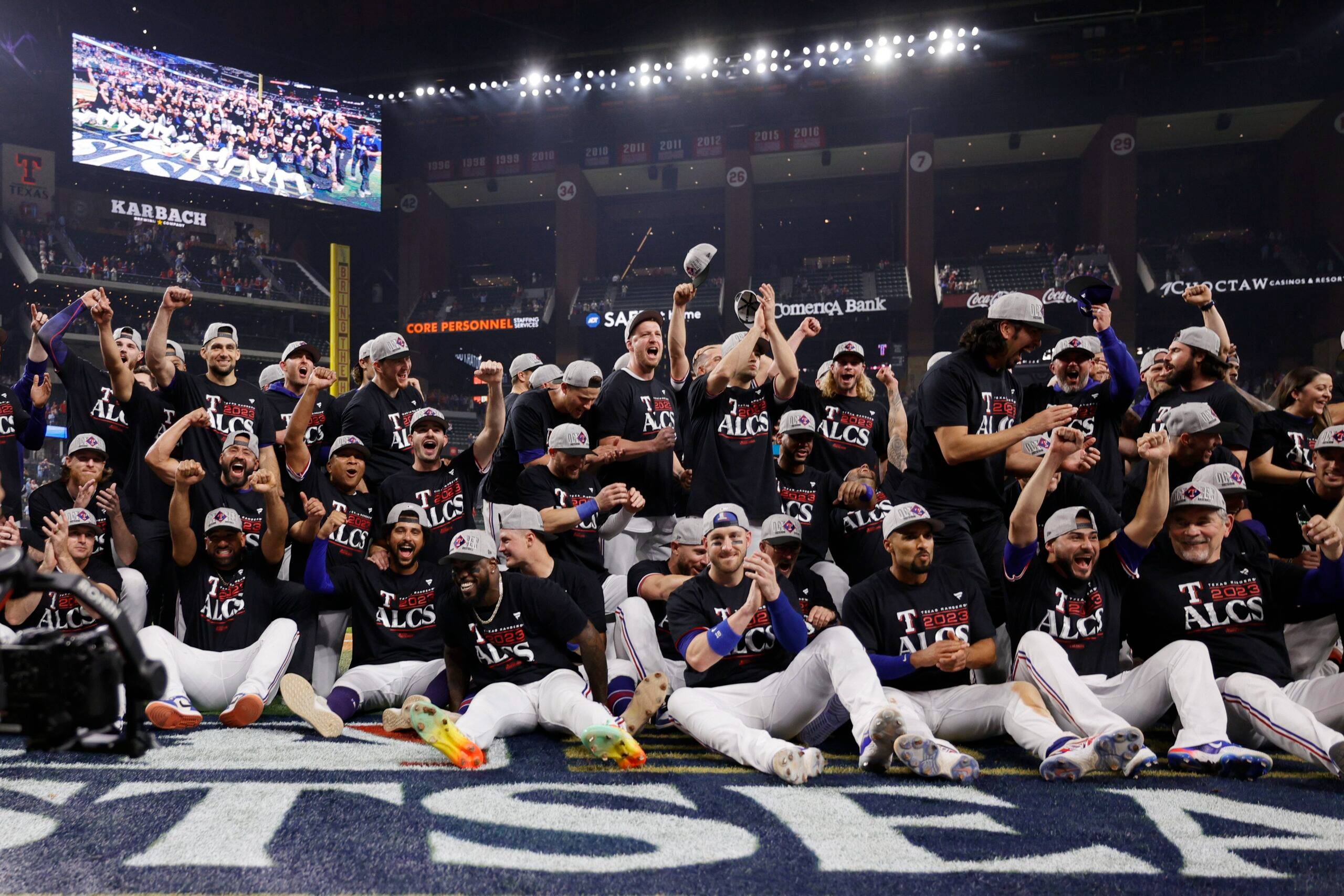 Texas barre a Baltimore y avanza a Serie de Campeonato • Prensa Diaria